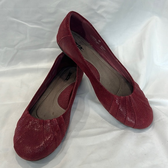 Earth | Shoes | Earth Bellweather Red Leather Ballet Flats Cushioned ...